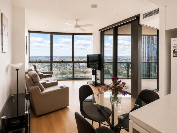 Queens Wharf Top Floor, 2 Bedrooms, 1 Parking - Balmoral