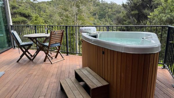 Paihia Views - 1 Bed Apartment And Hot Tub - Paihia