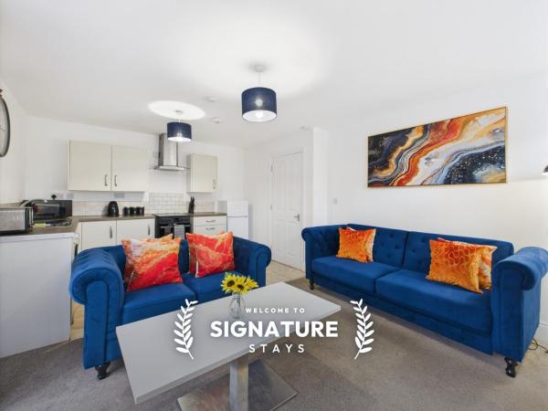Saxon Home By Signature Stays - Pool & Gym Access - Parking - Bromsgrove