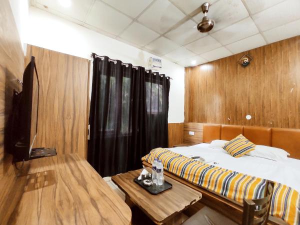 Hotel Rk Inn - Focal Point Giaspura - In Budget & Deluxe Rooms - Families, Corporates, Couples Favorite - 루디아나