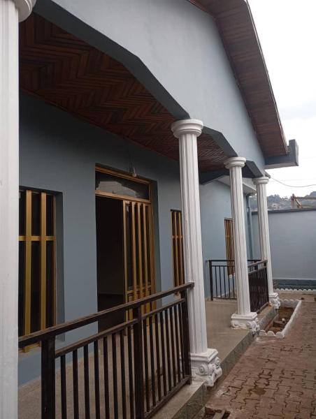 Villa Meuble 3ch4douche Sol Granit - Yaounde