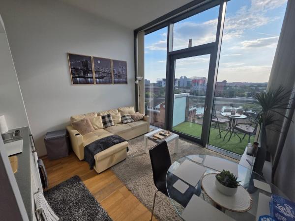 Stunning Waterfront Studio Balcony & Quay Views - Manchester