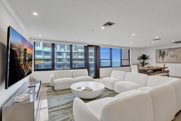 Ocean View 2bd Penthouse Beach Service Ph-6 - Miami Beach