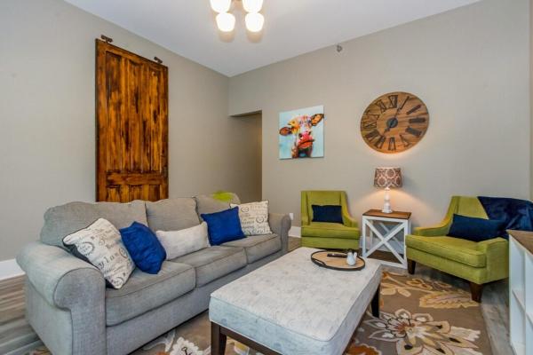 Walk To Restaurants King Bed Free Parking - Little Rock