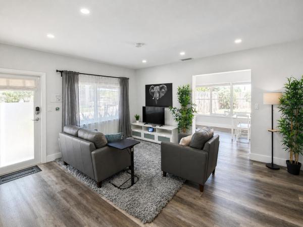 Cozy 1 Bdr Unit By Beach, Mall, & Downtown Ftl - Fort Lauderdale, FL