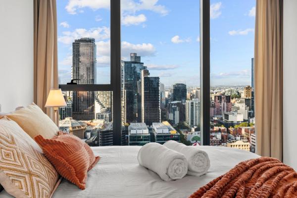 Luxury Cbd Skyline Apartment - Pool, Gym & Sauna - Brunswick