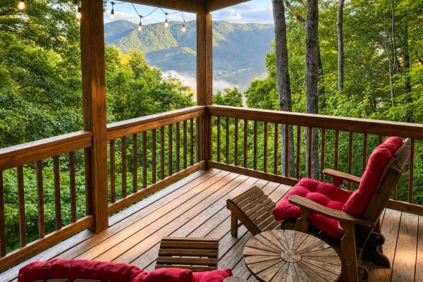 Mtn-view Deck! Maggie Valley Cabin, 8 Mi To Skiing - Maggie Valley, NC