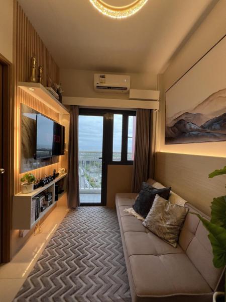 Skyway View 2br L Near Naia L Xbox L Netflix - Muntinlupa