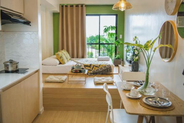 Japandi Studio Near Abreeza Mall- Surrounded By Pine Trees - Davao City