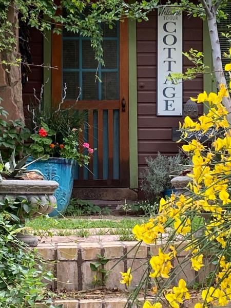 The Historic Rose Cottage At Zion National Park - Zion National Park