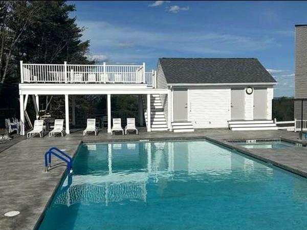Comfortable Lakes Region With Pool & Outdoor Amenities In New Hampshire - Weirs Beach, NH