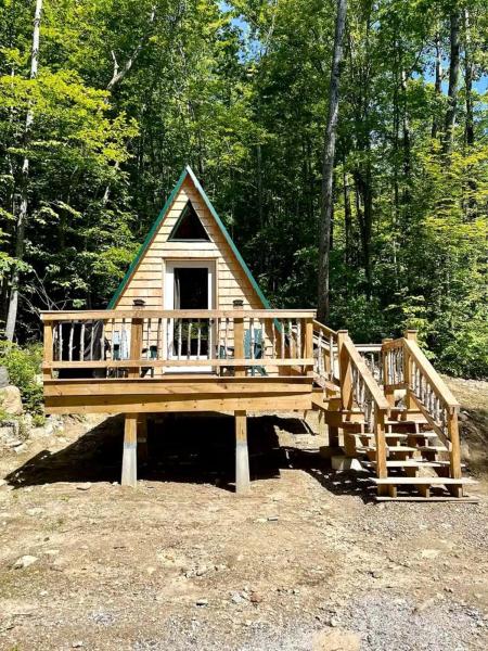Rustic A-frame With Off-grid Forest Retreat Near White Mountain National Forest, Stoneham, Maine - Maine
