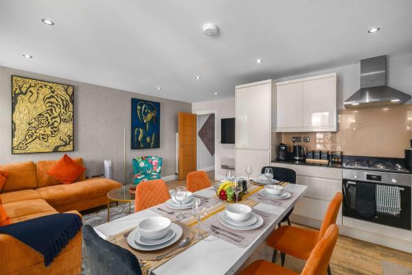 Luxury Hoxton 2 Bedroom 2 Bathroom Apartment With Balcony Sleeps 6 - London Bridge Station