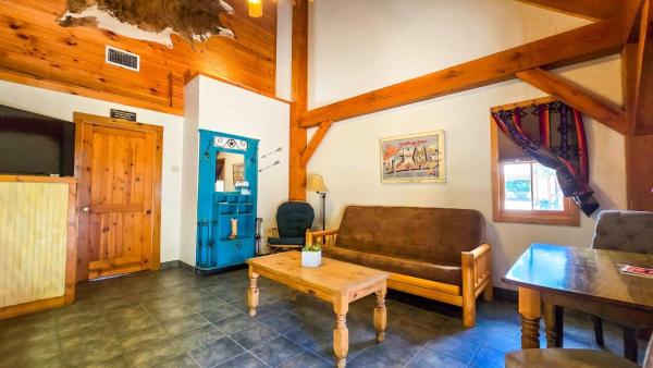Sweetwater Gruene Cottages - New Braunfels, TX