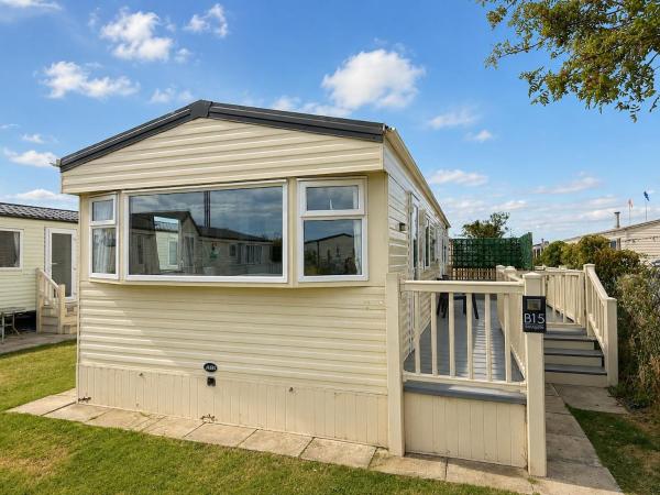 Eastgate B15 - Hot Tub - Sleeps 8 - Pet Friendly - Wi-fi Available - Fantasy Island, Meadow Lakes Caravan Hire - Anderby Creek