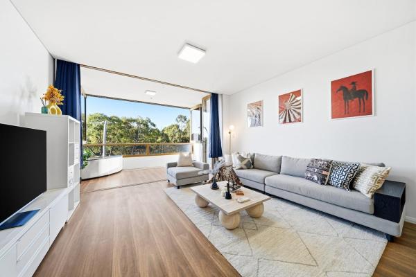 Rhodes Water Side Retreat, Pool & Sauna - Gordon