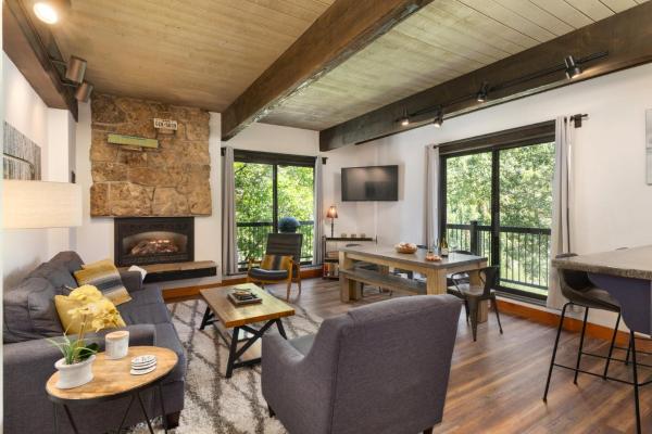 Heated Pool, Private Washer & Dryer, Ski In, Ski Out, Just Remodeled - Steamboat Springs