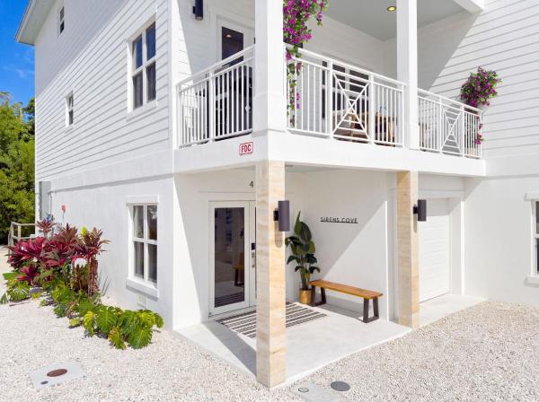 Sirens Cove - Ocean Views, Game Room, Pool And Dock Access - Islamorada, FL
