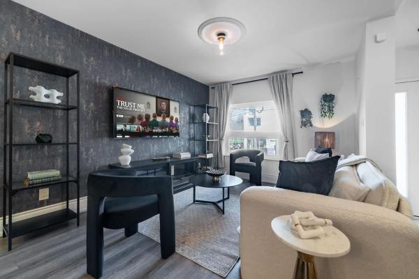 Chic Ossington Escape 3br W Patio In Downtown - Toronto