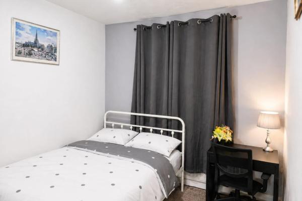 Cosy Double Room Ideal For Professionals - Wolverhampton