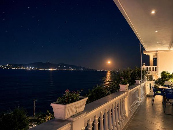 Home Majka - Saranda