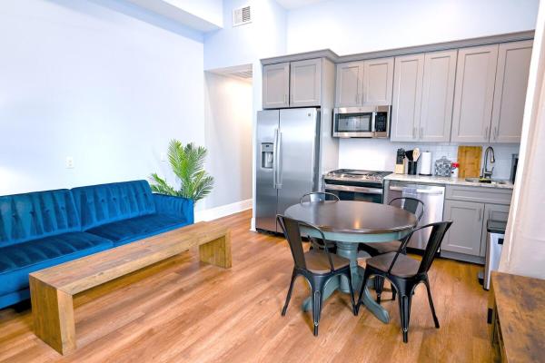 Governors Apartment - 2 Bedroom - Steps To Fq - Chalmette, LA