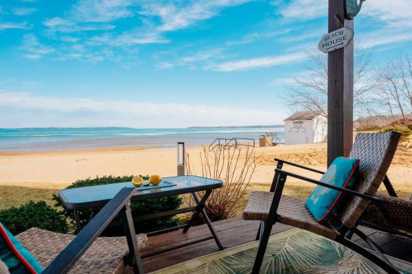 Coastal Duo 108 And 109 Beachfront Near Downtown And Tart Trail - Traverse City, MI