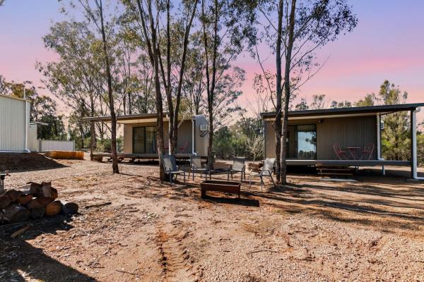 Ned's Hideout Private Cabins Near Dubbo - Dubbo