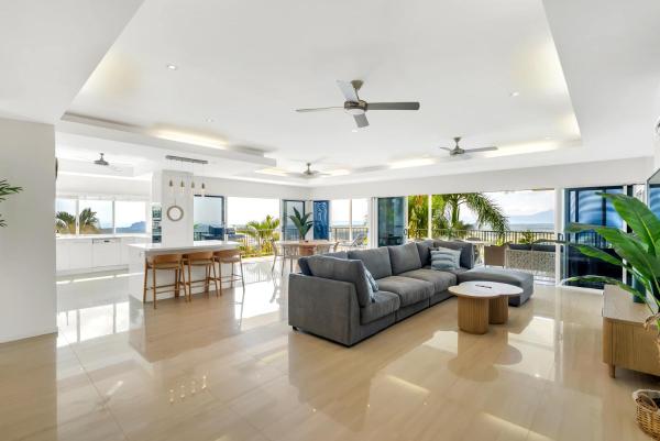 Tranquillity - Poolside Sanctuary & Rainforest Views - Cairns
