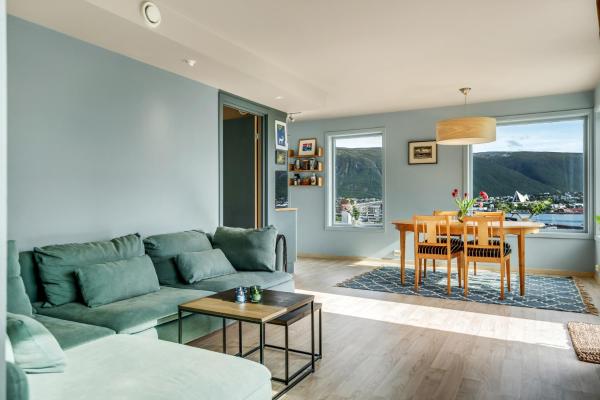 Arctic Heights With Spectacular Sea & Mountain View - Tromsø