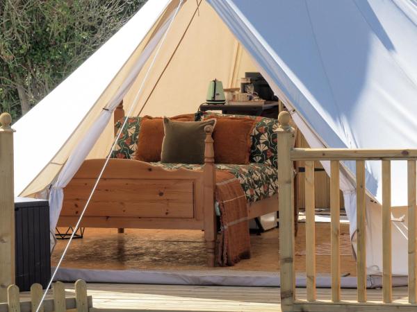 Conkers & Canvas - Chipping Campden