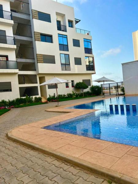 Vue Sur Piscine Appartement Entier - Bouznika