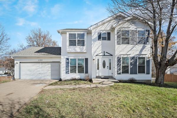 Blairs 2 Story House 3 Bed 2 And A Half Bath - Lake Saint Louis, MO