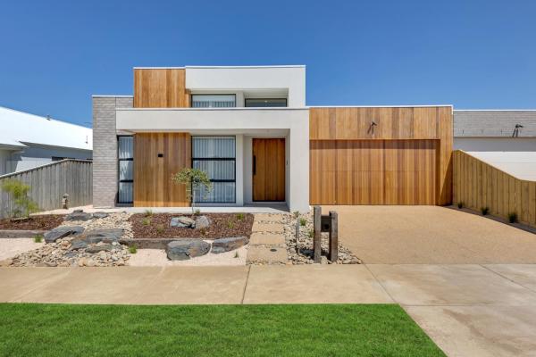 Modern Beach House 4 Bedroom-12 Sleep - Geelong