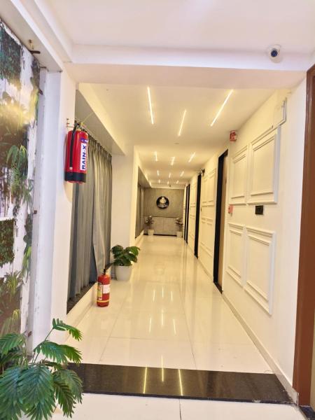 Hotel Silver Inn - Surat