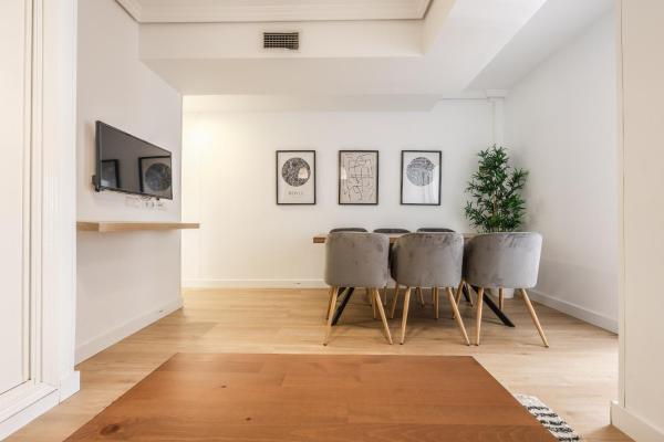 Magnificos Apartamentos Reformados Junto Al Metro De Tirso De Molina - Madrid