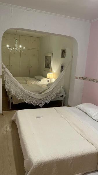 Suíte Mega Colonial Em Localização Privilegiada - São Paulo