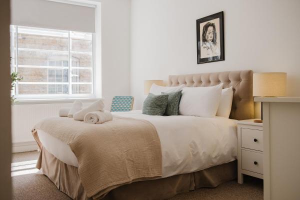 Stunning Loft Apartment With Private Parking - Kingham