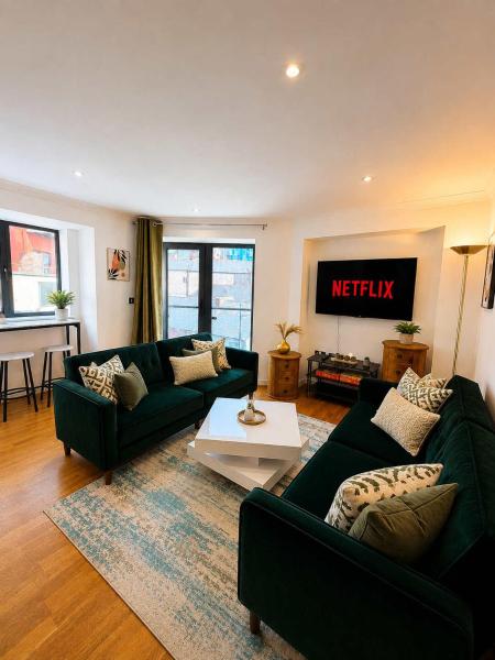Central Cardiff Apartment - 2 Beds 2 Baths & Private Balcony - Cardiff
