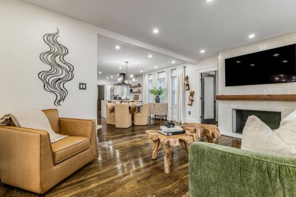 Luxury Designer Suite 2br With Sunroom - Quincy, MA