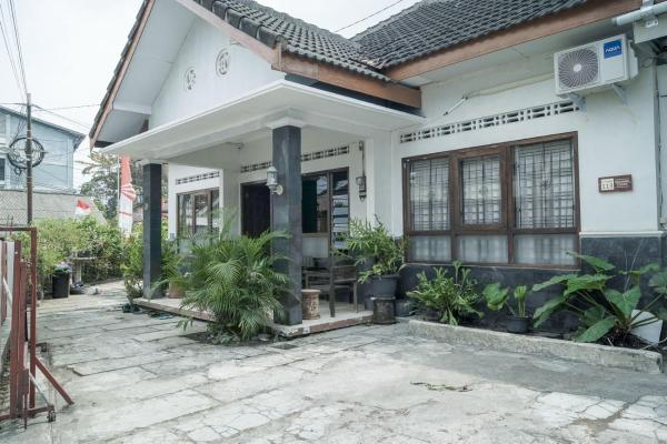 Serambi Teduh Javanese Heritage Home - Yogyakarta, Indonesia