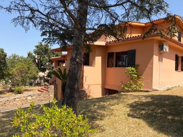 Bouganvilla 3brm Holiday Villa 9 Mins To The Beach - Capoterra