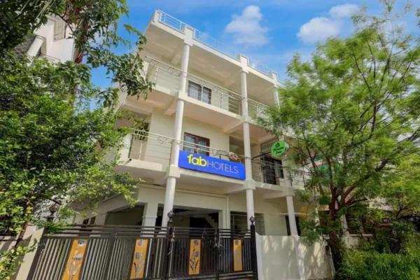 Fabhotel Dream Inn - Chennai