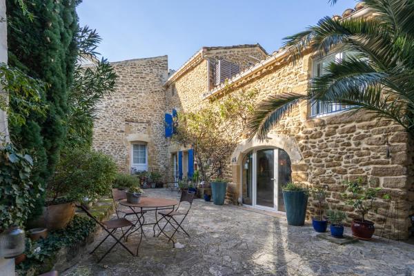 Les Aiguières En Provence - Drôme