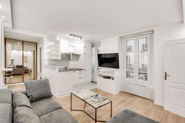 Apartment 4 People Malesherbes Parc Monceau - Paris