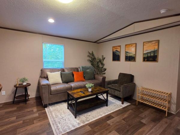 Modern Retreat Near Gatlinburg And Knoxville! - Knoxville, TN