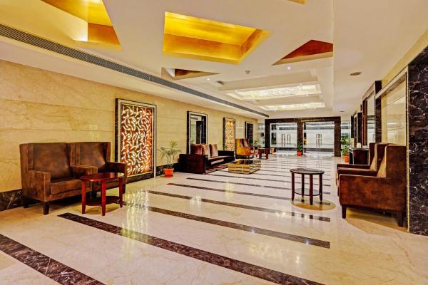 Super Townhouse Oak Hotel City Mark Gurgaon - 