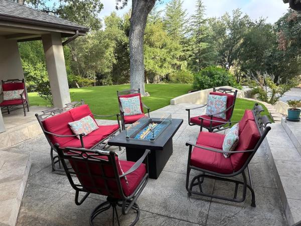Frontier Oaks, Spacious Templeton Retreat - Atascadero, CA