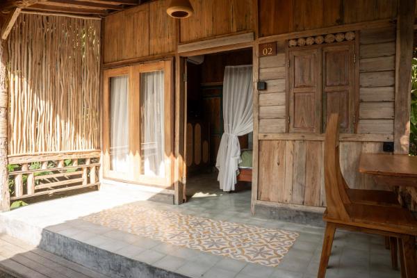 Arta Wooden House - Denpasar
