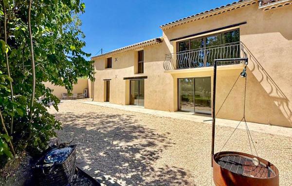 Awesome Home In St Martin De Crau - Saint-Martin-de-Crau